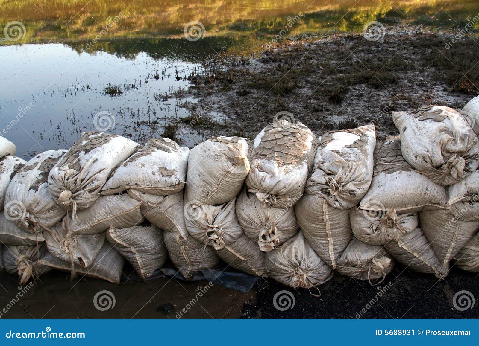Sandbag Wall Royalty-Free Stock Photography | CartoonDealer.com #48388931