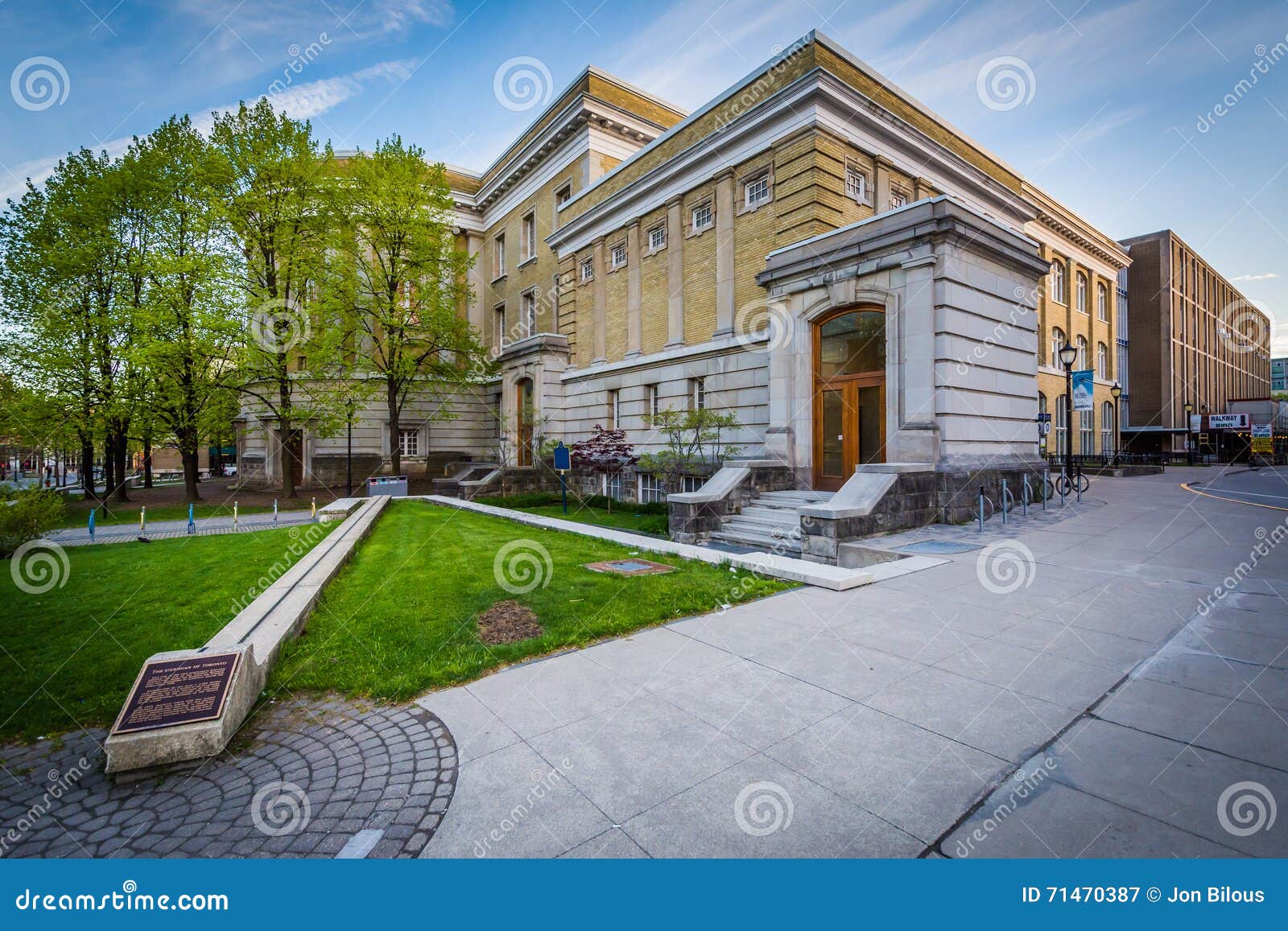 The Sandford Fleming Building, at the University of Toronto, in ...