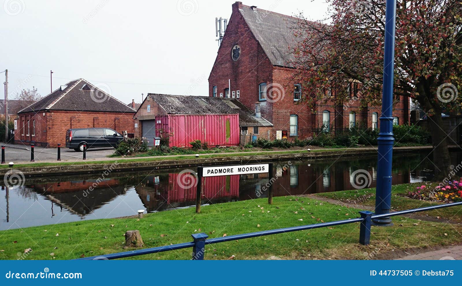 Sandiacre canal stock image. Image of sandiacre, moorings - 44737505