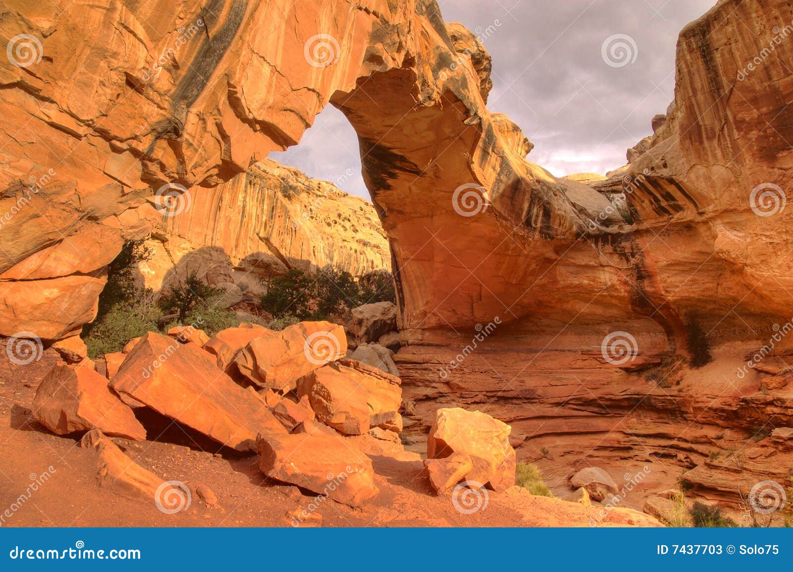 Sandstone Arch stock image. Image of stone, morning, nature - 7437703