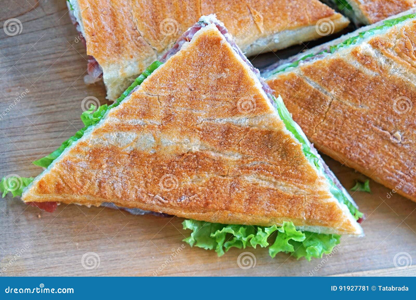 Diagonally Cut Triangular Toast Sandwiches Stock Photos - Free ...