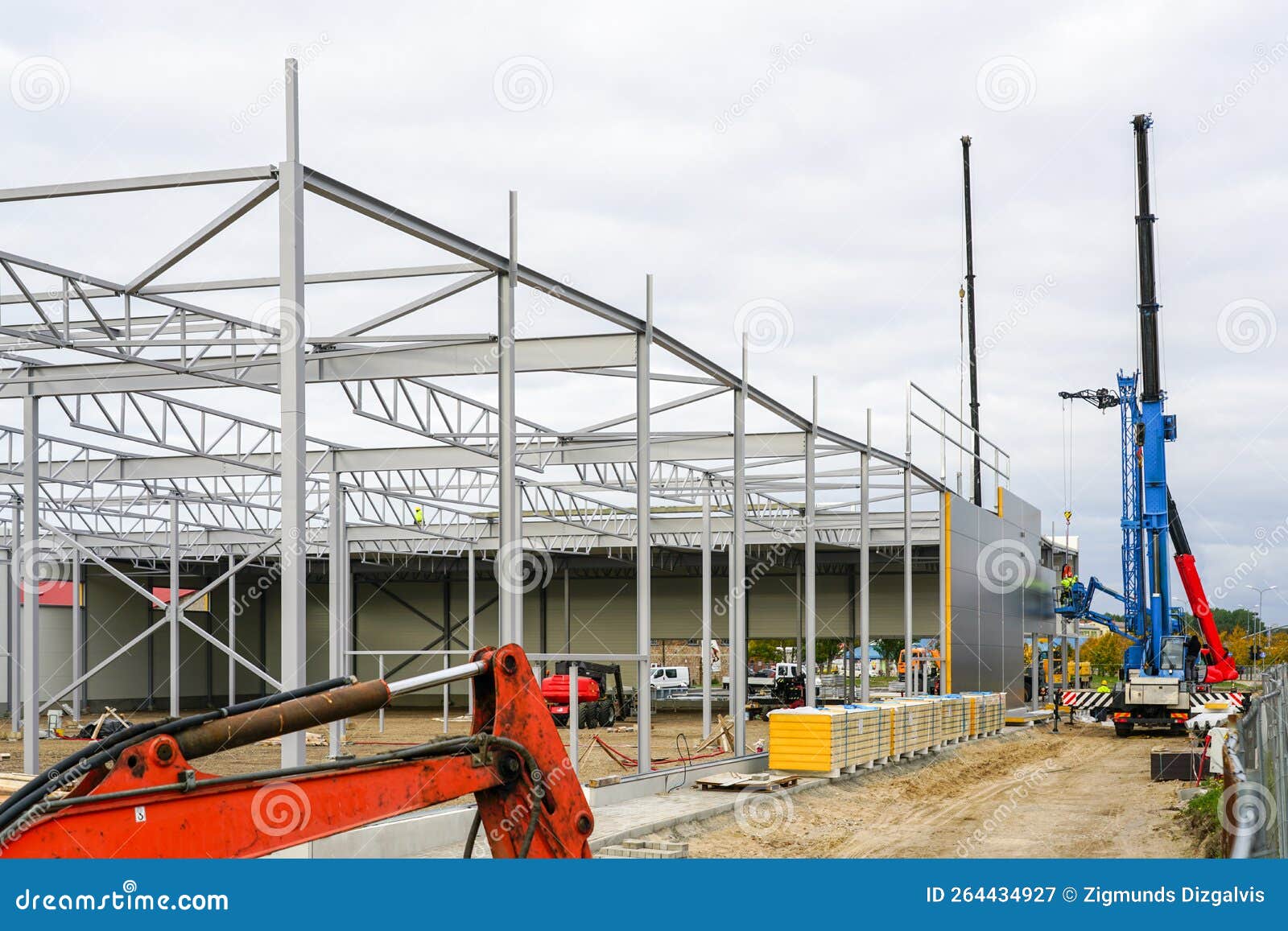 Sandwich Panel Wall Assembly on an Assembled Steel Frame of a New ...