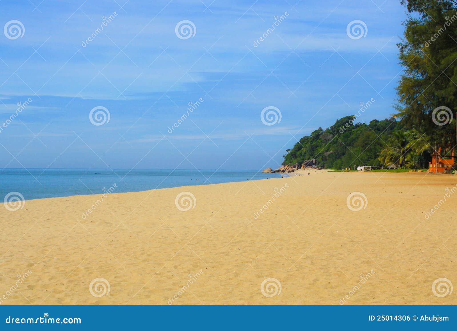 Sandy Beach Picture. Image: 25014306