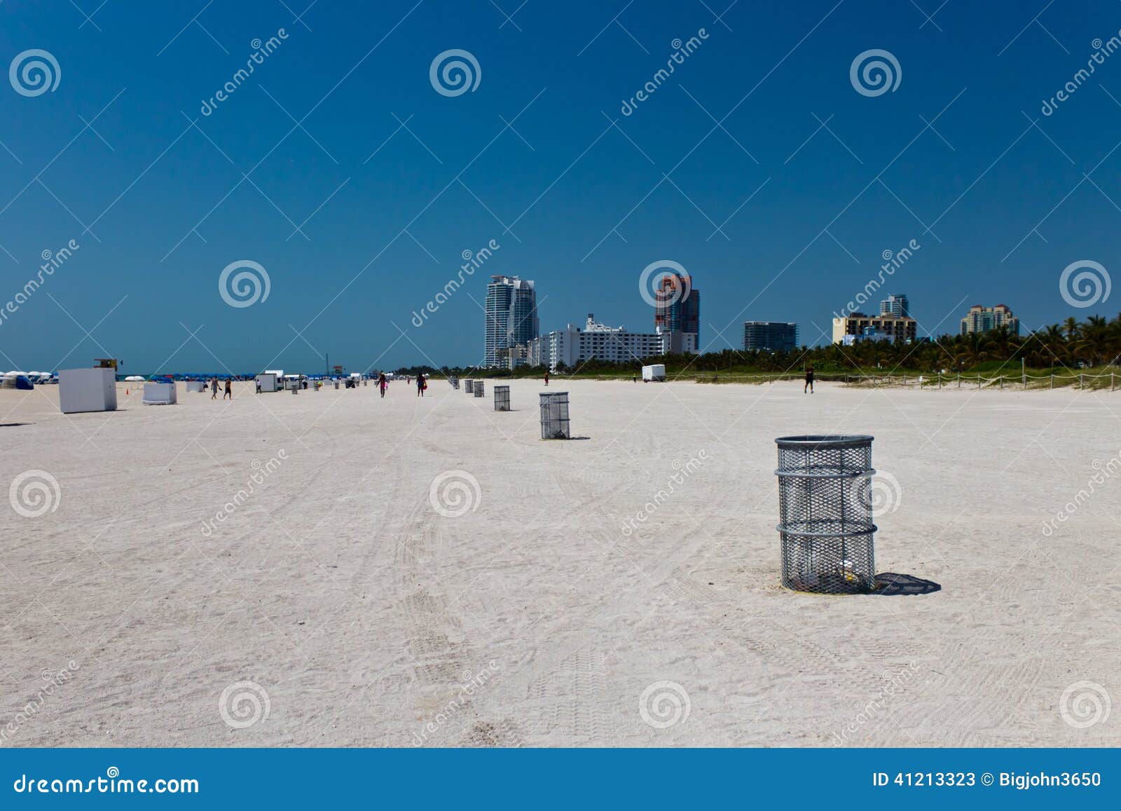 Sandy Beach in Miami, Florida Stock Image - Image of ocean, tropic ...