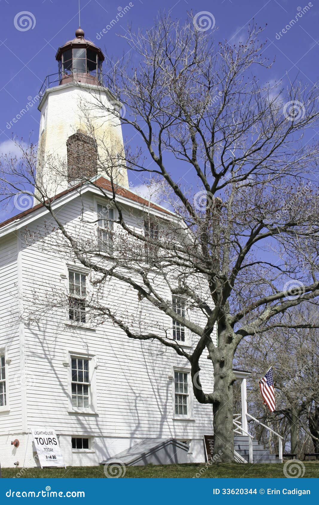 Sandy Hook Lighthouse imagen de archivo editorial. Imagen de orilla ...