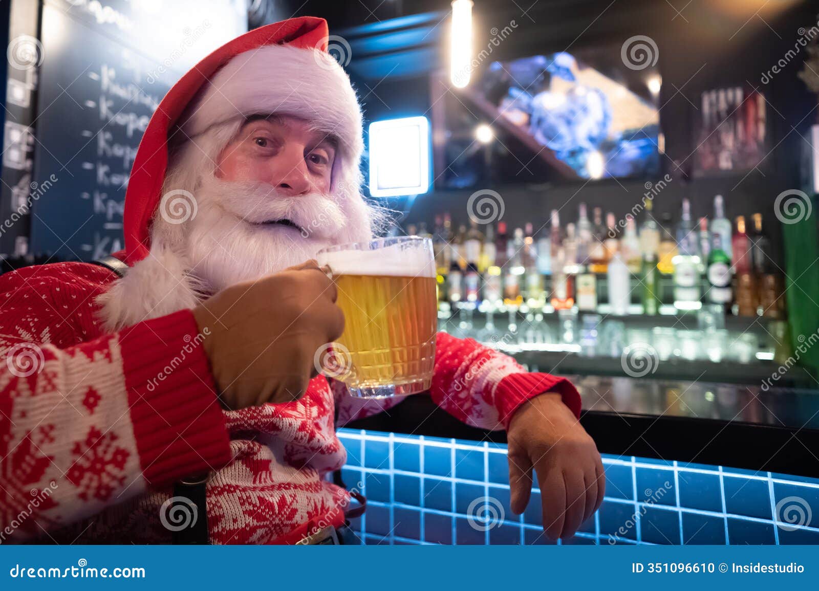Santa Claus Drinking Beer at a Bar. Stock Photo - Image of full, bubble ...