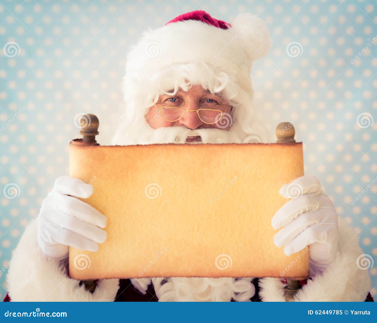 Santa Claus Que Guarda a Placa De Papel Do Rolo Imagem de Stock ...