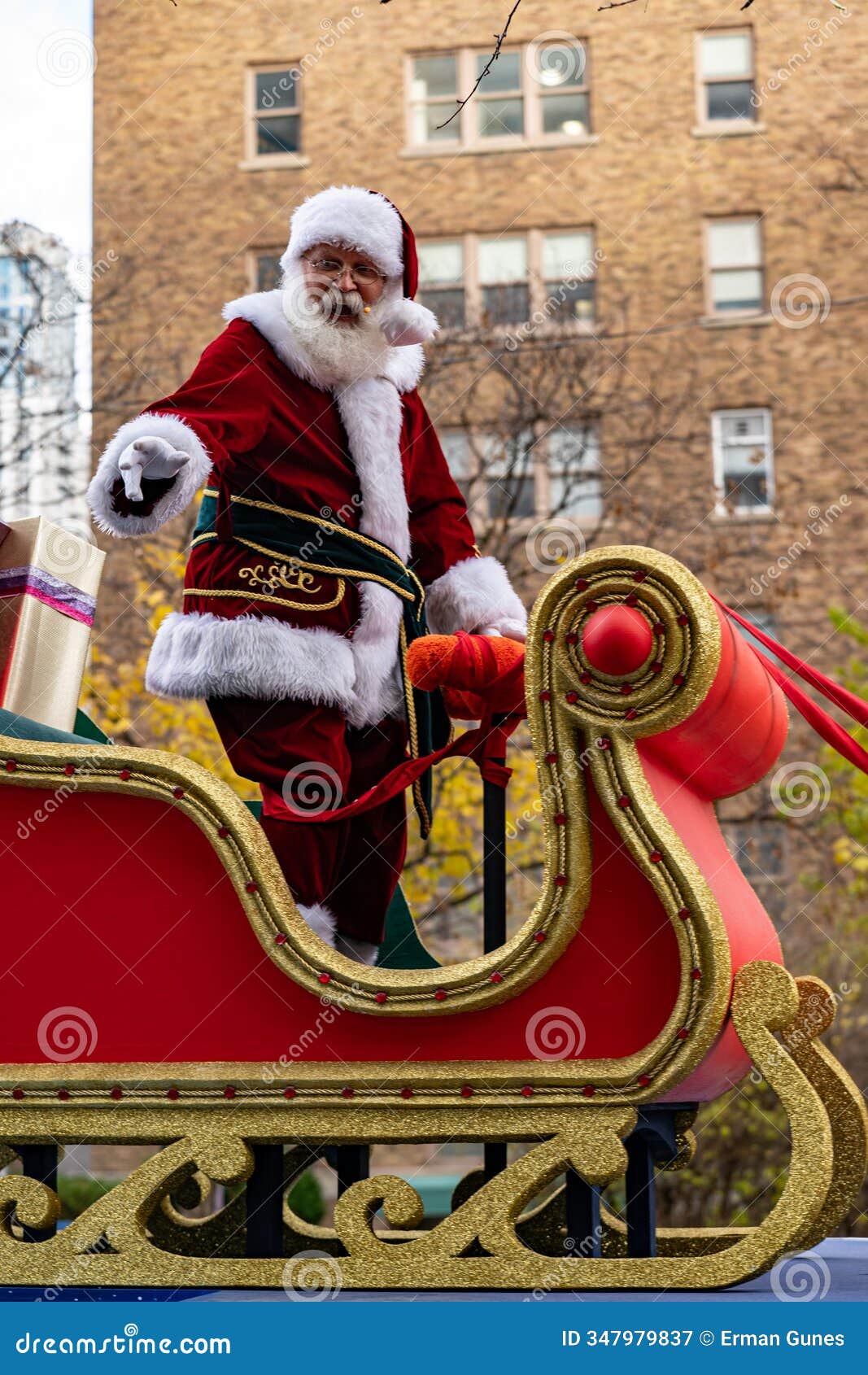 Santa Claus at the Toronto Santa Claus Parade. Editorial Photography ...
