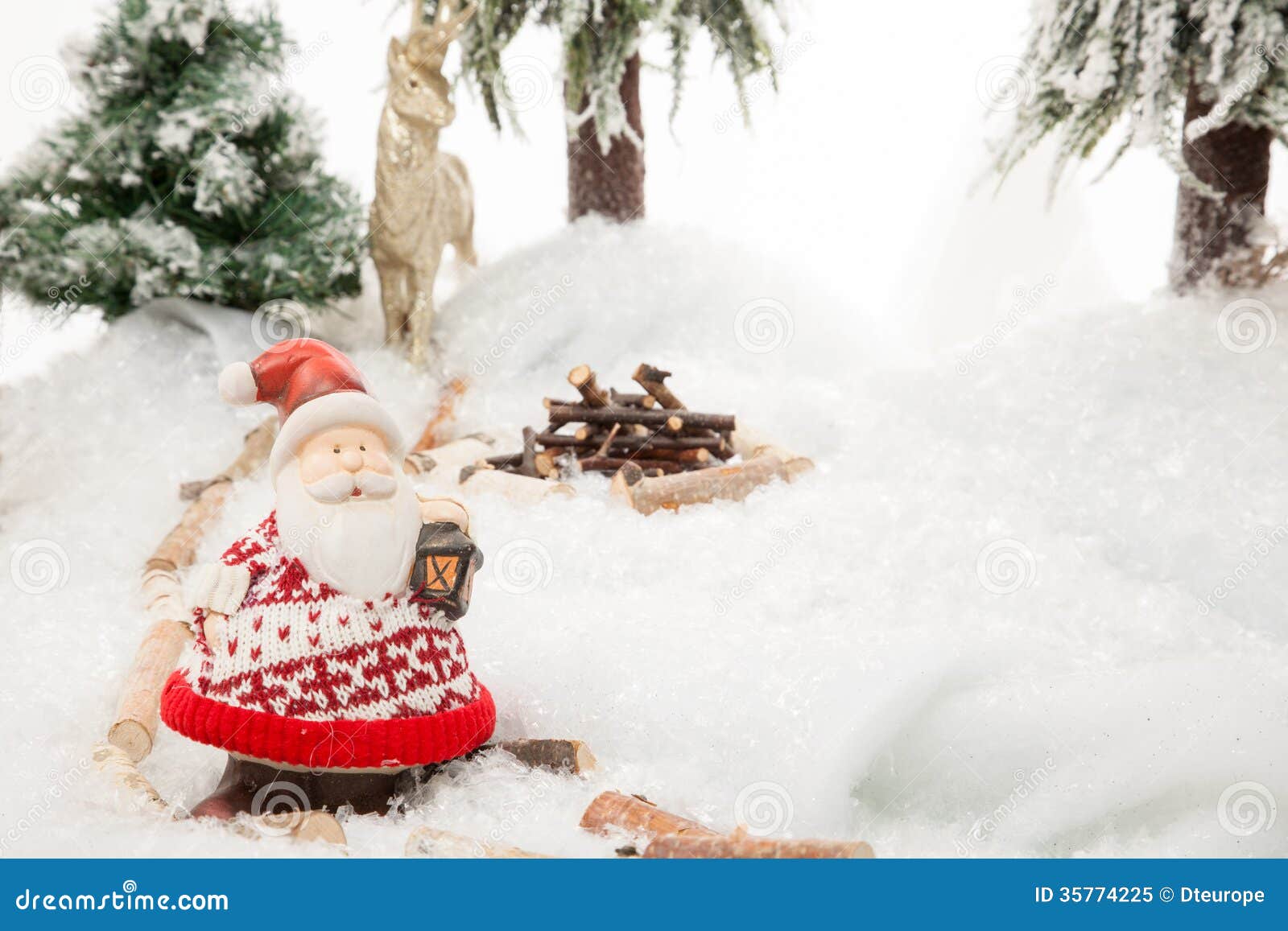 Santa Claus Winter Scene imagem de stock. Imagem de comemore - 35774225