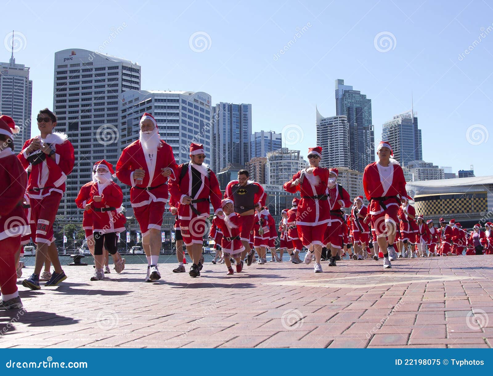 Santa fun run editorial image. Image of celebration, active - 22198075