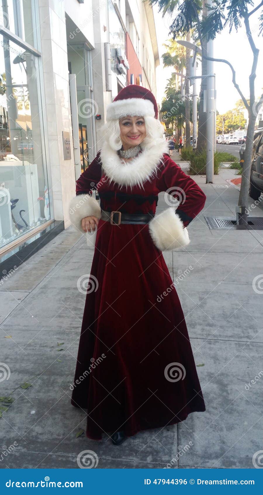 Santa Lady editorial photo. Image of lady, hills, whitefur - 47944396