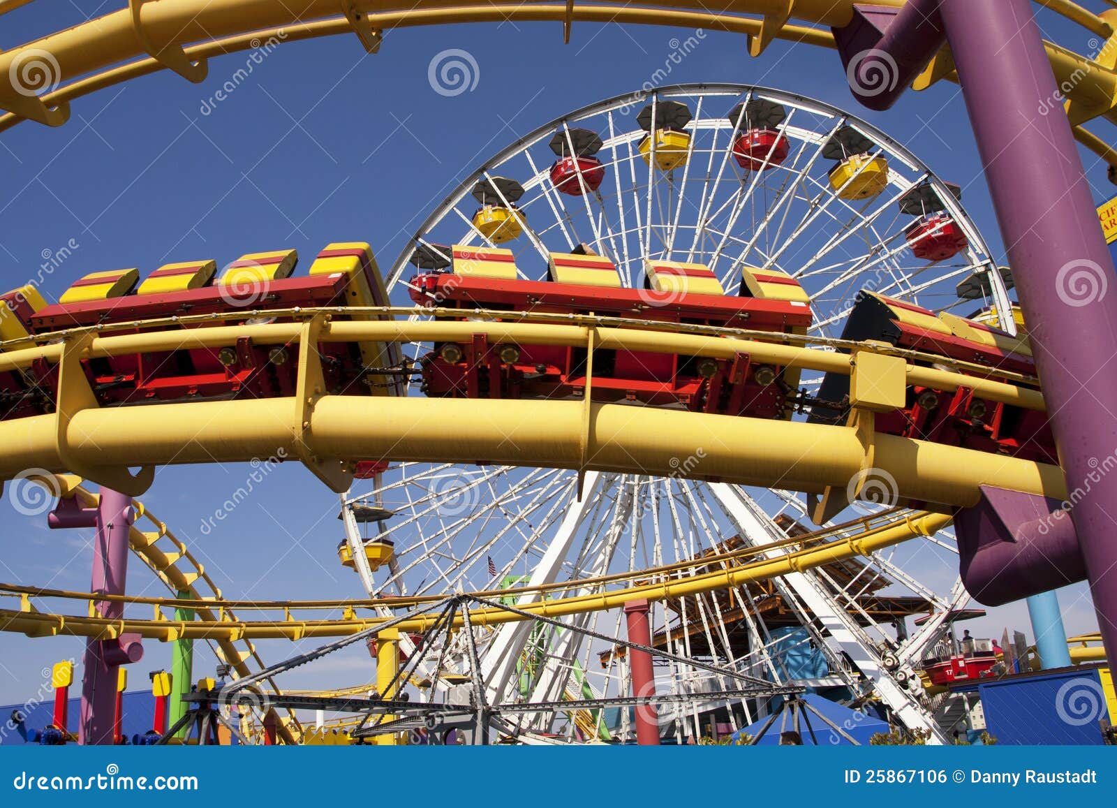 Santa Monica Pier Carnival Amusement Thrill Rides Editorial Photo ...