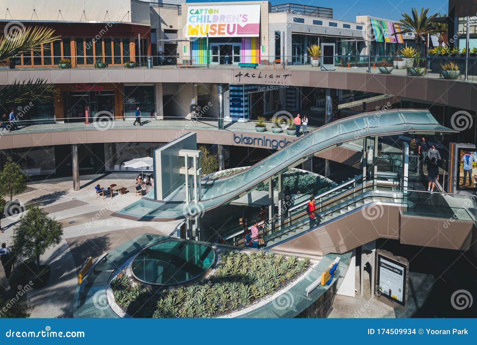 Santa Monica Place Shopping Mall Santa Monica Los Angeles County