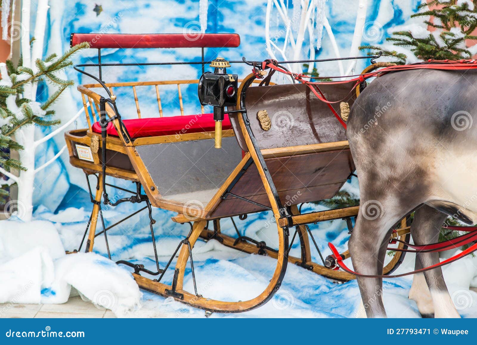 Claus Coach Stock Illustrations – 76 Claus Coach Stock Illustrations ...