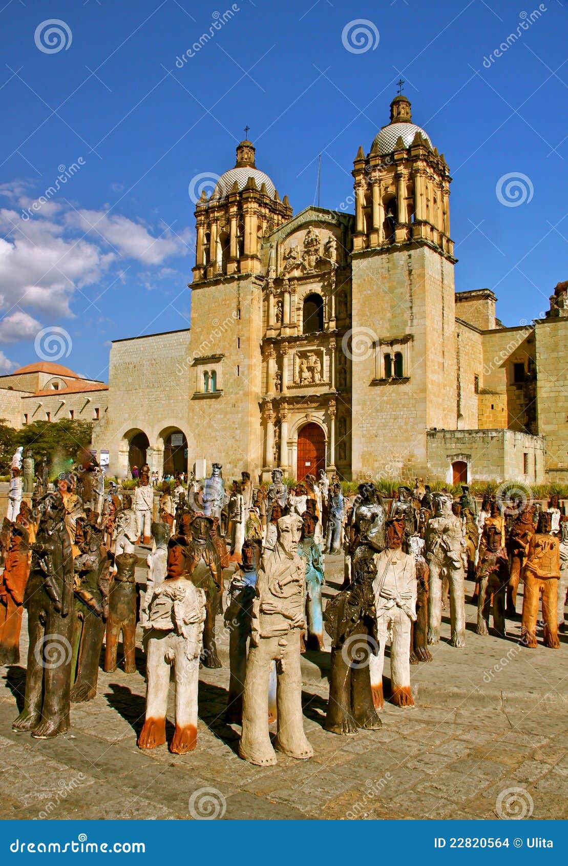 Santo Domingo Church with Migrantes, Oaxaca Stock Photo - Image of palm ...