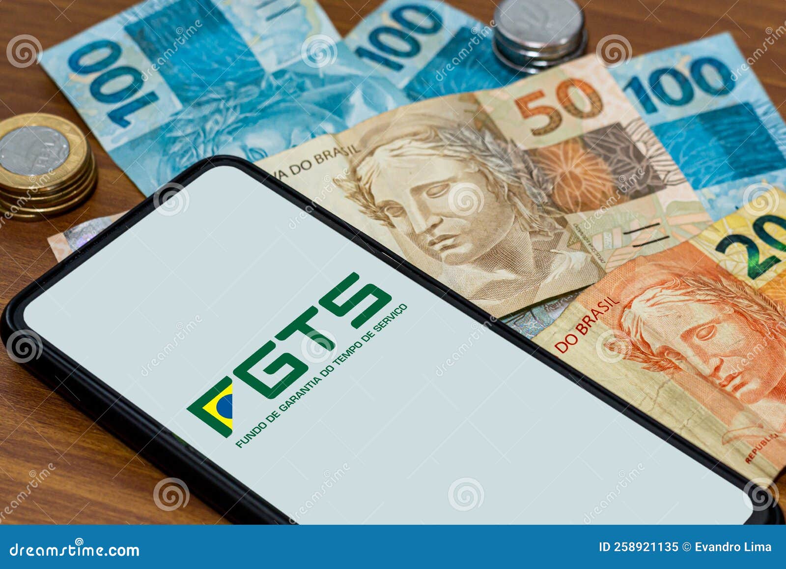 Sao Paulo Brazil. 19 De Septiembre De 2022 : Logo De Fgts En La ... Sao Paulo Brazil. 19 De Septiembre De 2022 : Logo De Fgts En La ...
