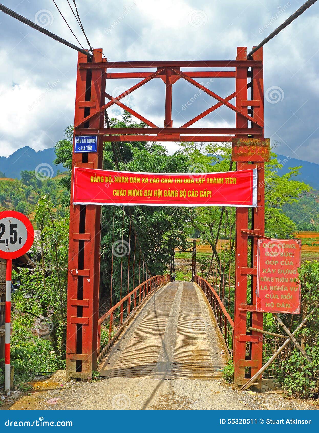 Sapa bridge editorial photo. Image of bridge, landscape - 55320511