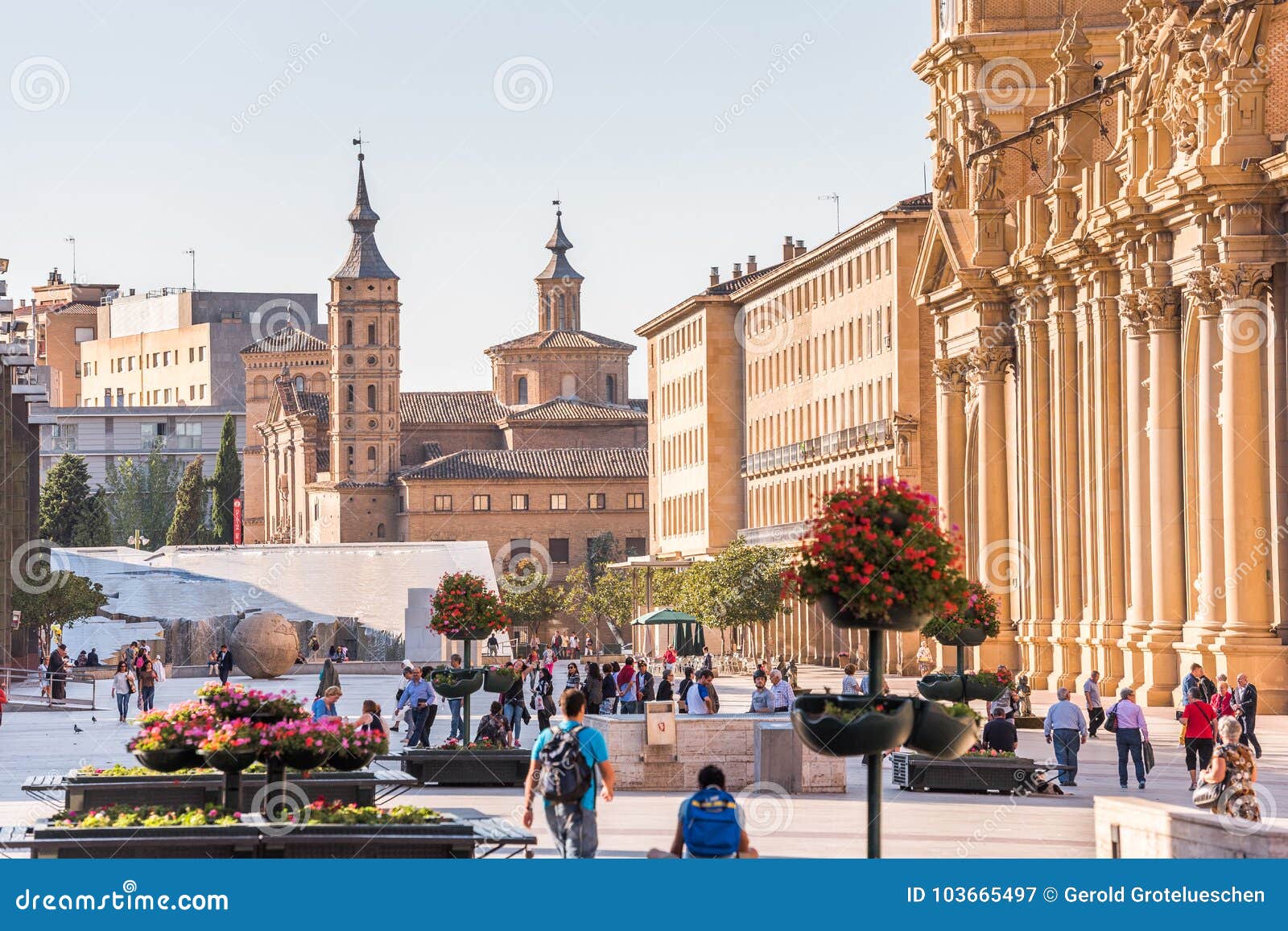 SARAGOSSA, SPAIN - SEPTEMBER 27, 2017: View of Pilar Square. Copy Space ...