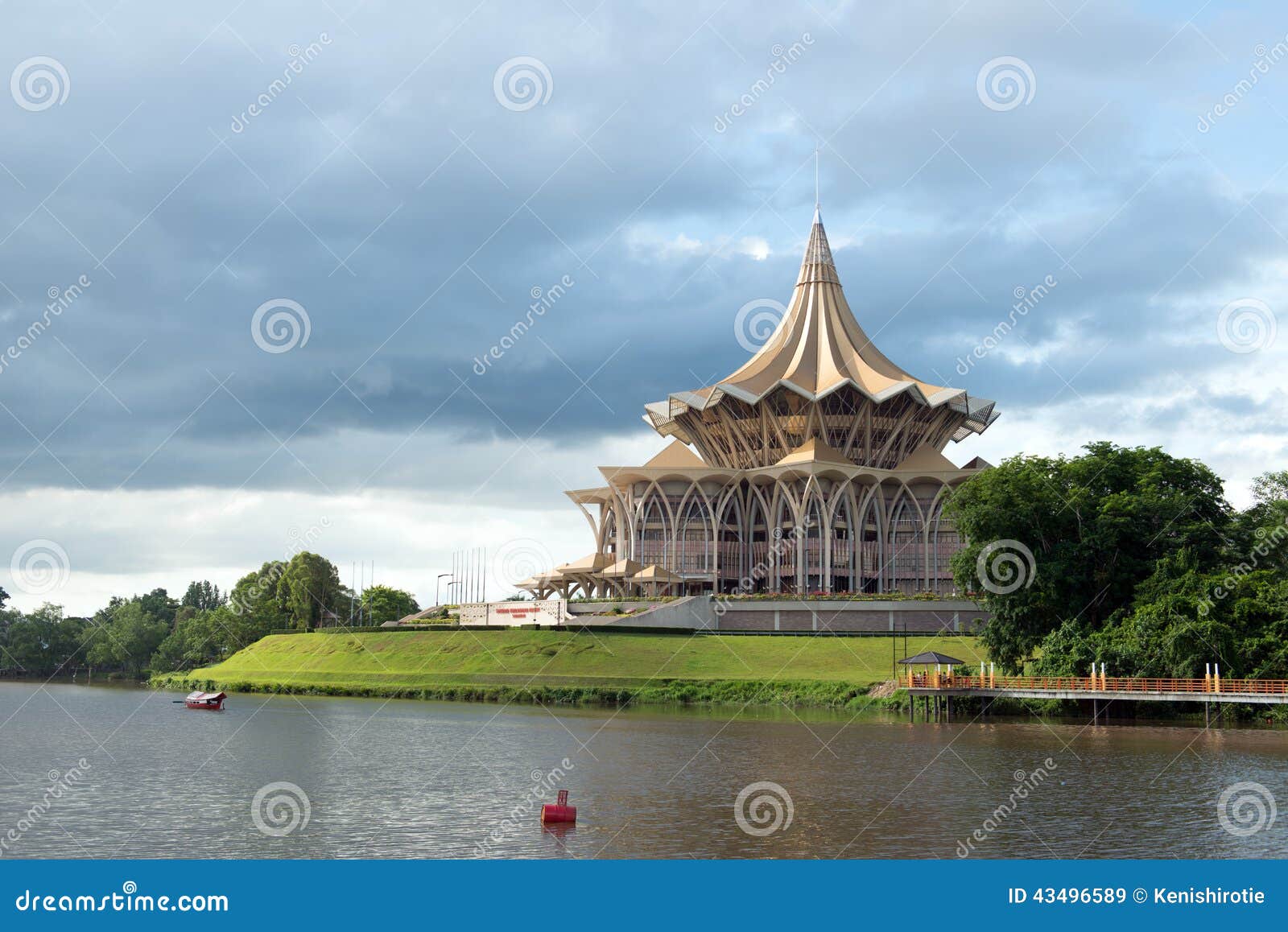 Sarawak State Assembly Building Editorial Stock Image - Image of ...