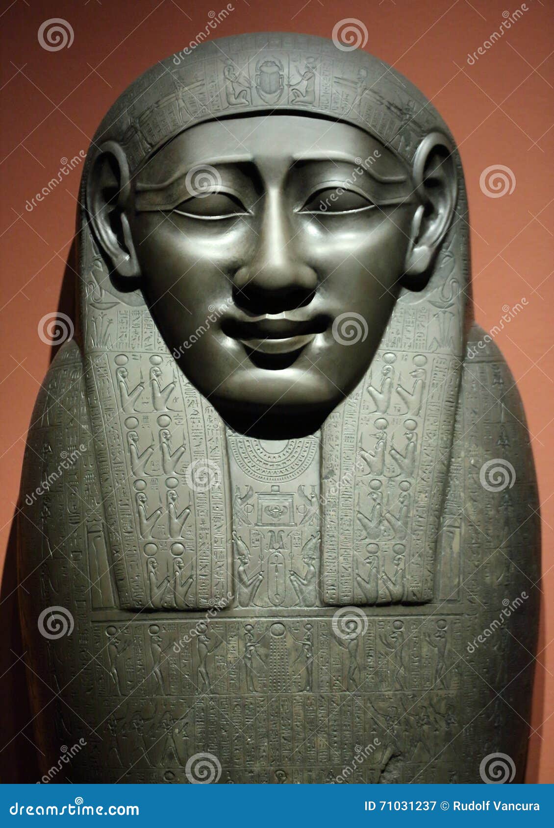 Sarcófago de PA-Nehm-ISIS fotografía editorial. Imagen de ingenioso ...