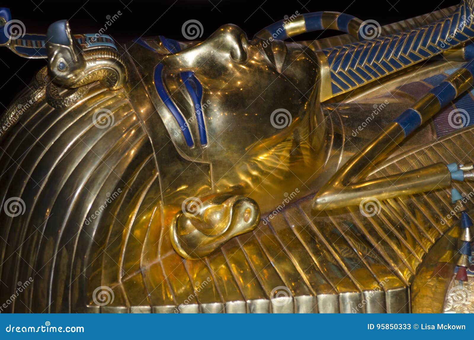 Sarcófago del tut del rey foto de archivo editorial. Imagen de antiguo ...