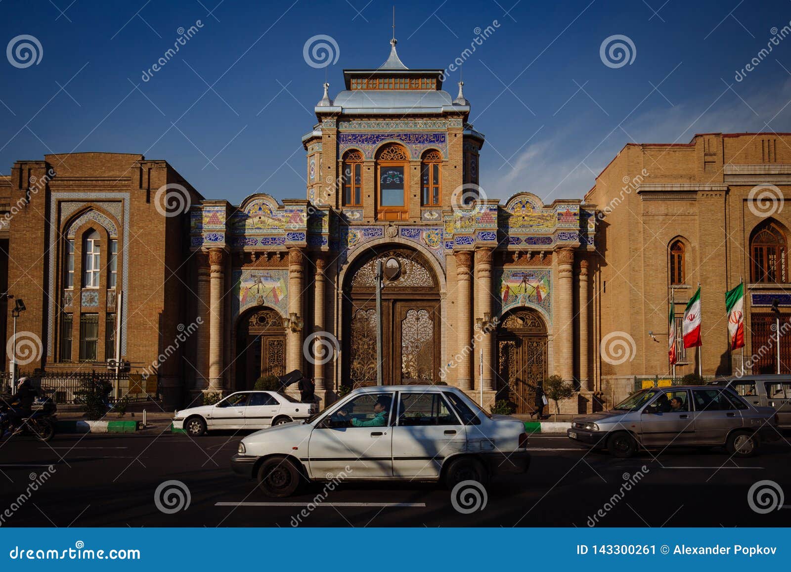 Busy traffic in Tehran editorial photo. Image of islamic - 143300261