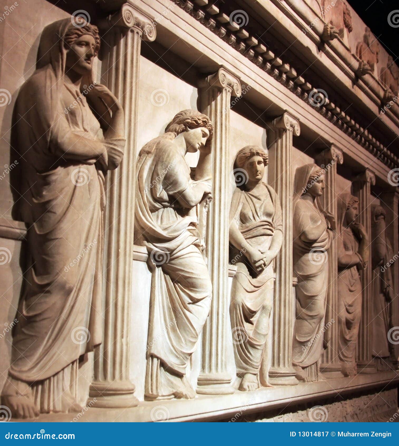 Sarkofag fotografering för bildbyråer. Bild av utsmyckat - 13014817