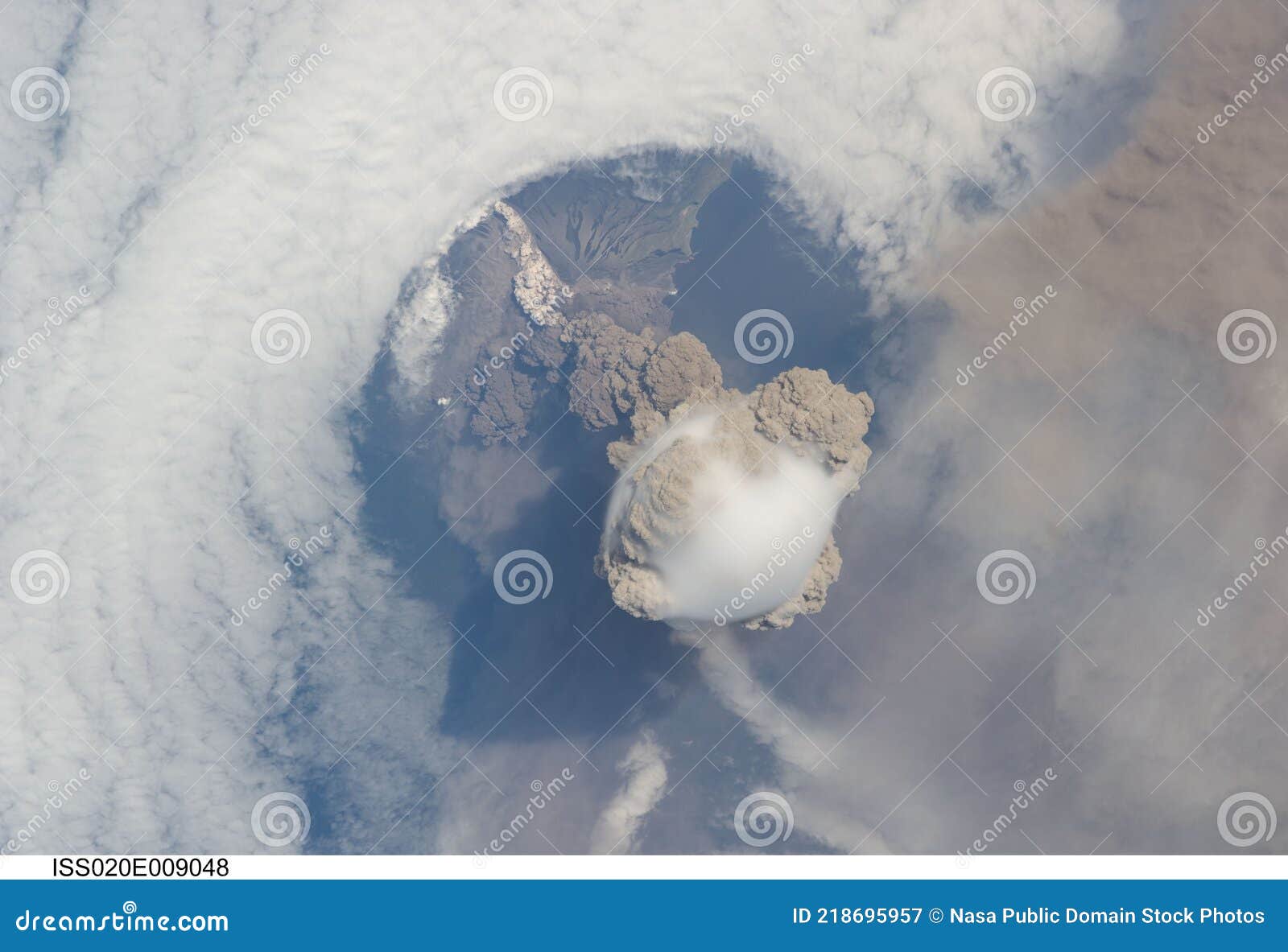 Sarychev Peak Volcano Eruption From ISS Picture. Image: 218695957