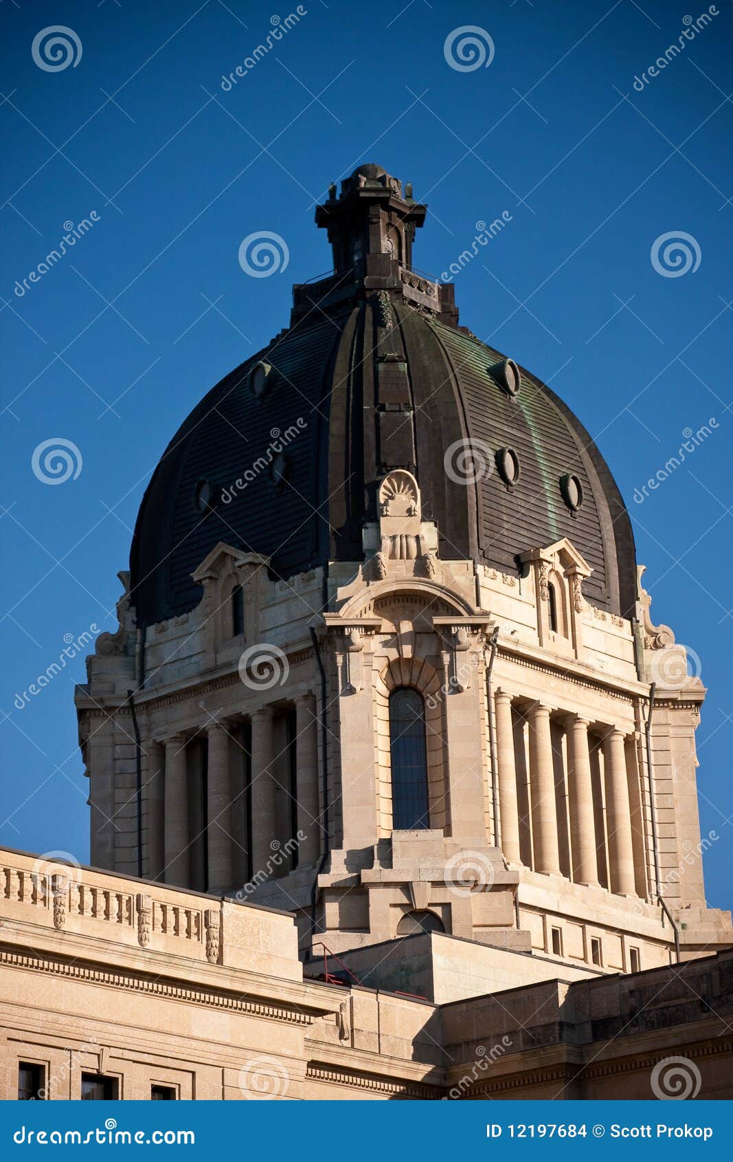 Saskatchewan Legislative Building Stock Photo - Image of congress, dome ...