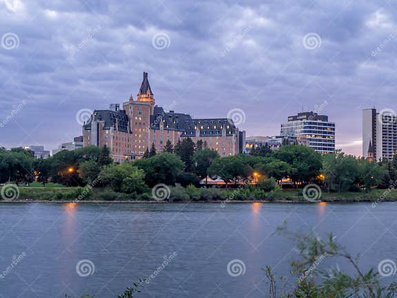 Saskatoon skyline at night editorial image. Image of cityscape - 77687110