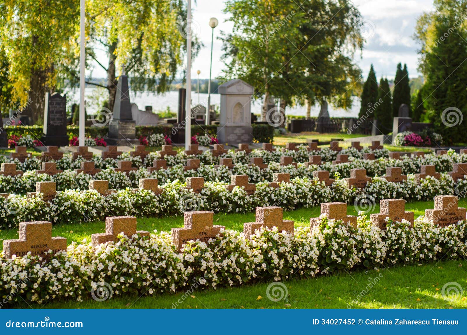 Sastamala graveyard editorial photography. Image of kirkkokatu - 34027452