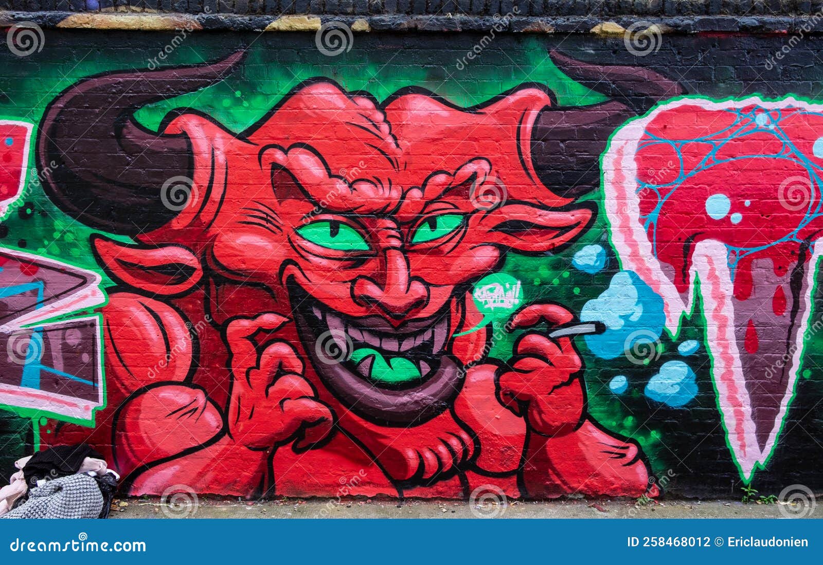 London-Satan Mural editorial photography. Image of street - 258468012