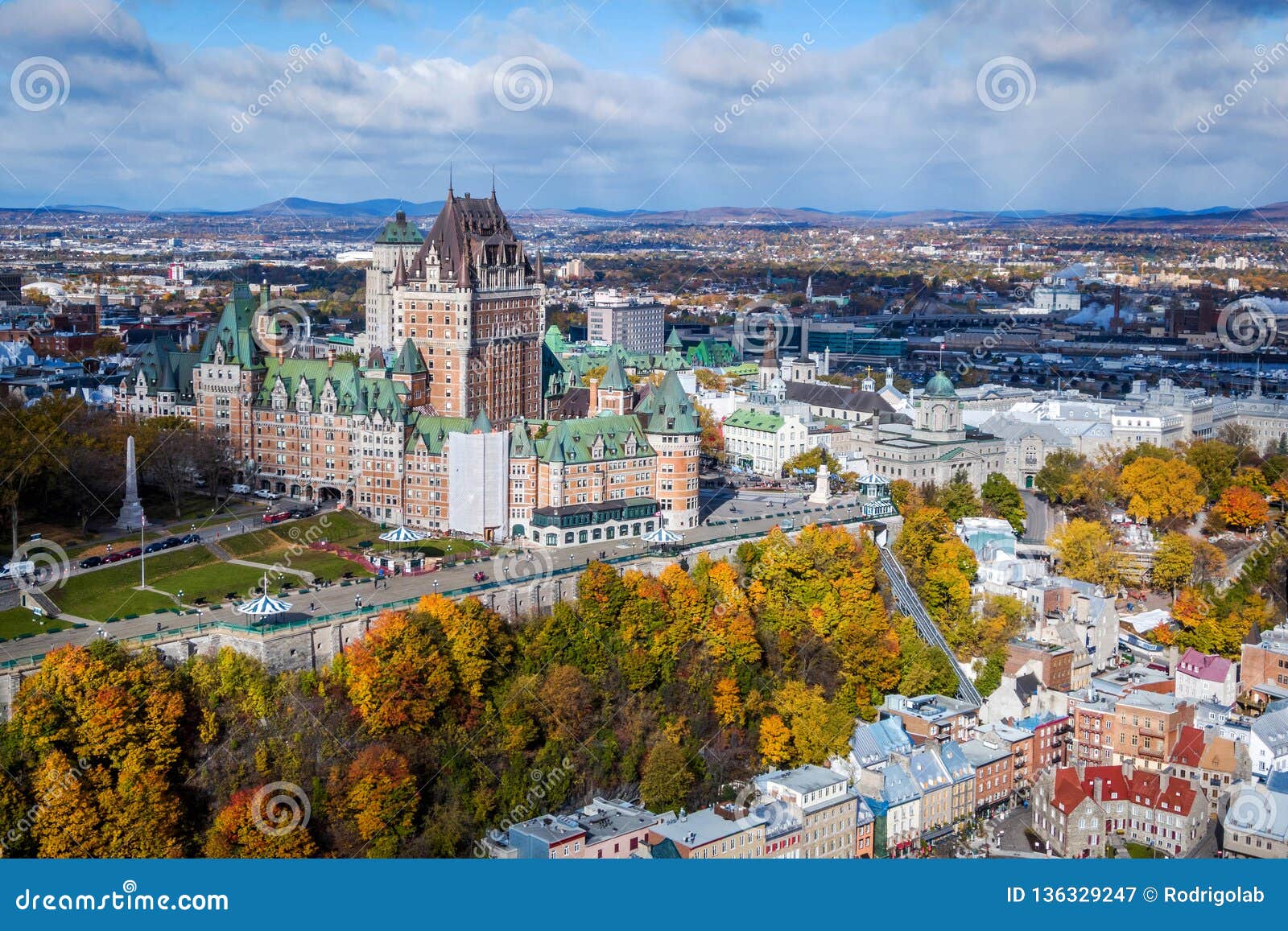 Satellietbeeld Van De Stad Van Quebec in De Herfst, Canada Stock ...