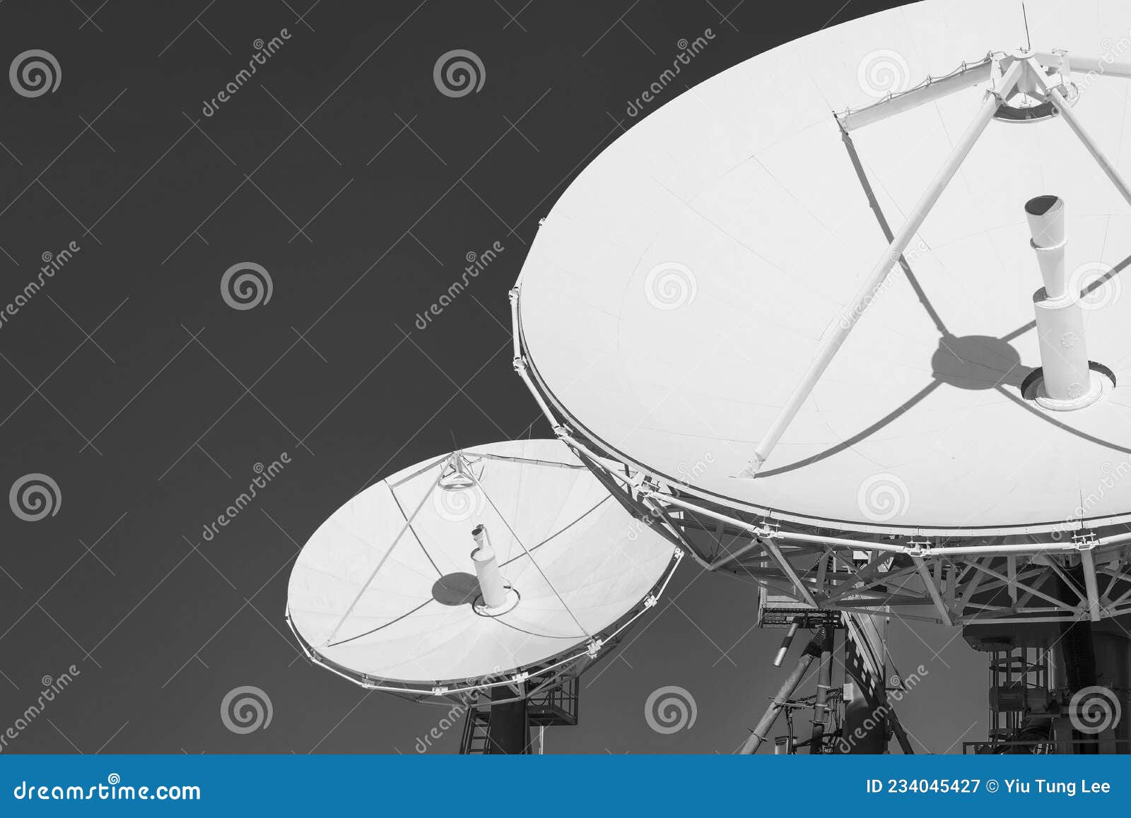 Satellite Communication Dish Stock Image - Image of radar, connection ...