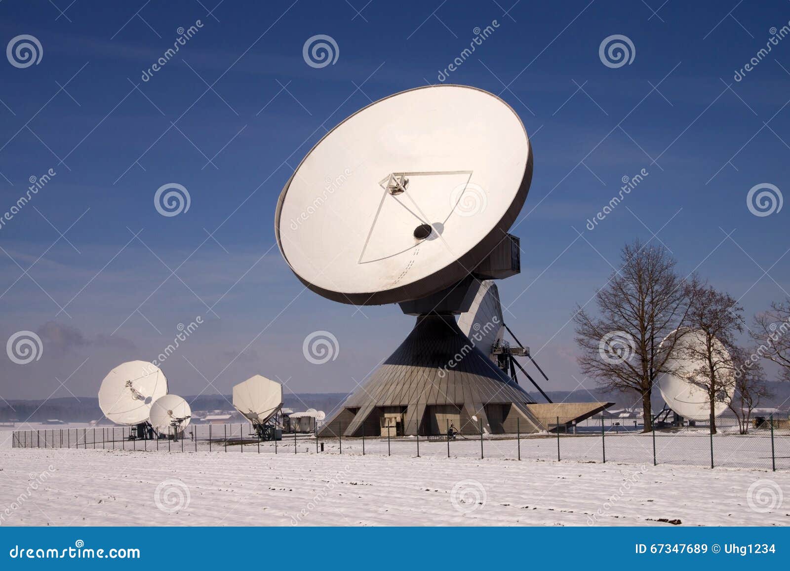 Satellite Earth Station Raisting Stock Image - Image of technique ...