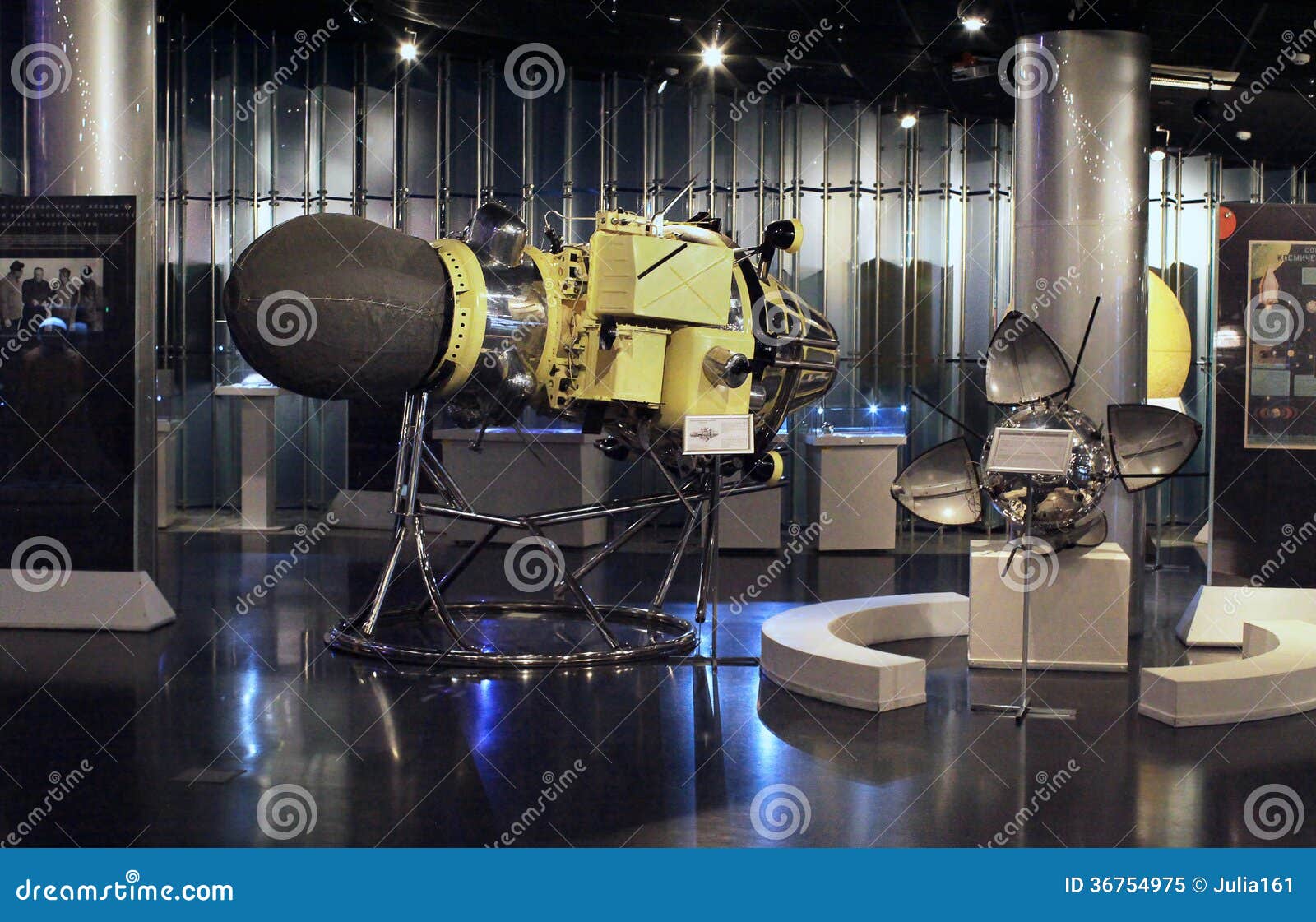 Satellite in Space Museum editorial image. Image of soviet - 36754975