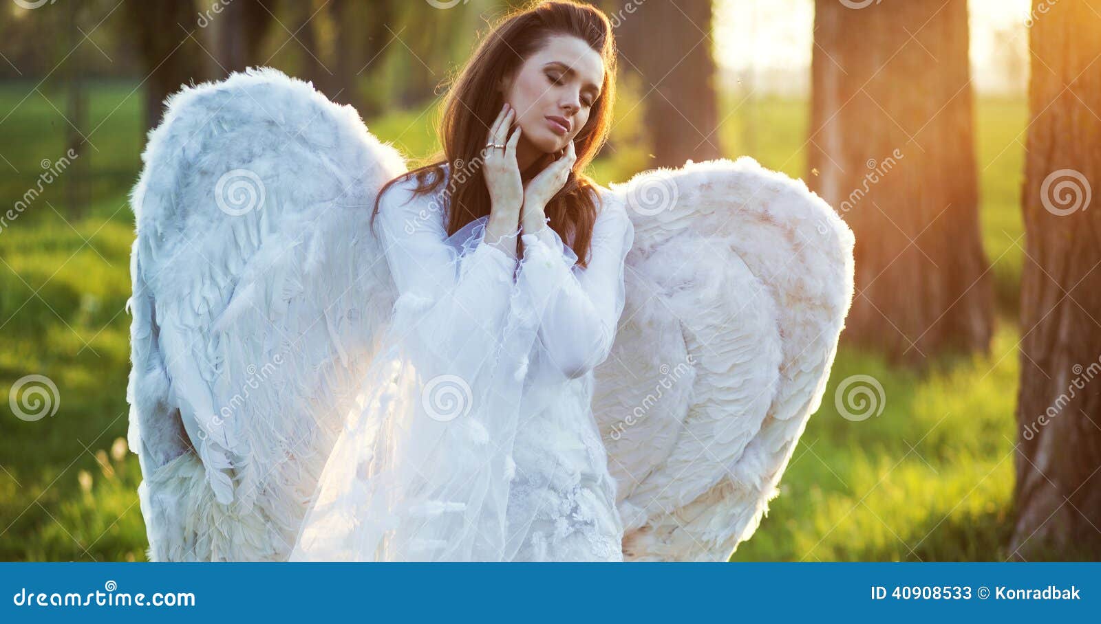 725 Angel Wings Sunset Photos - Free & Royalty-Free Stock Photos from ...