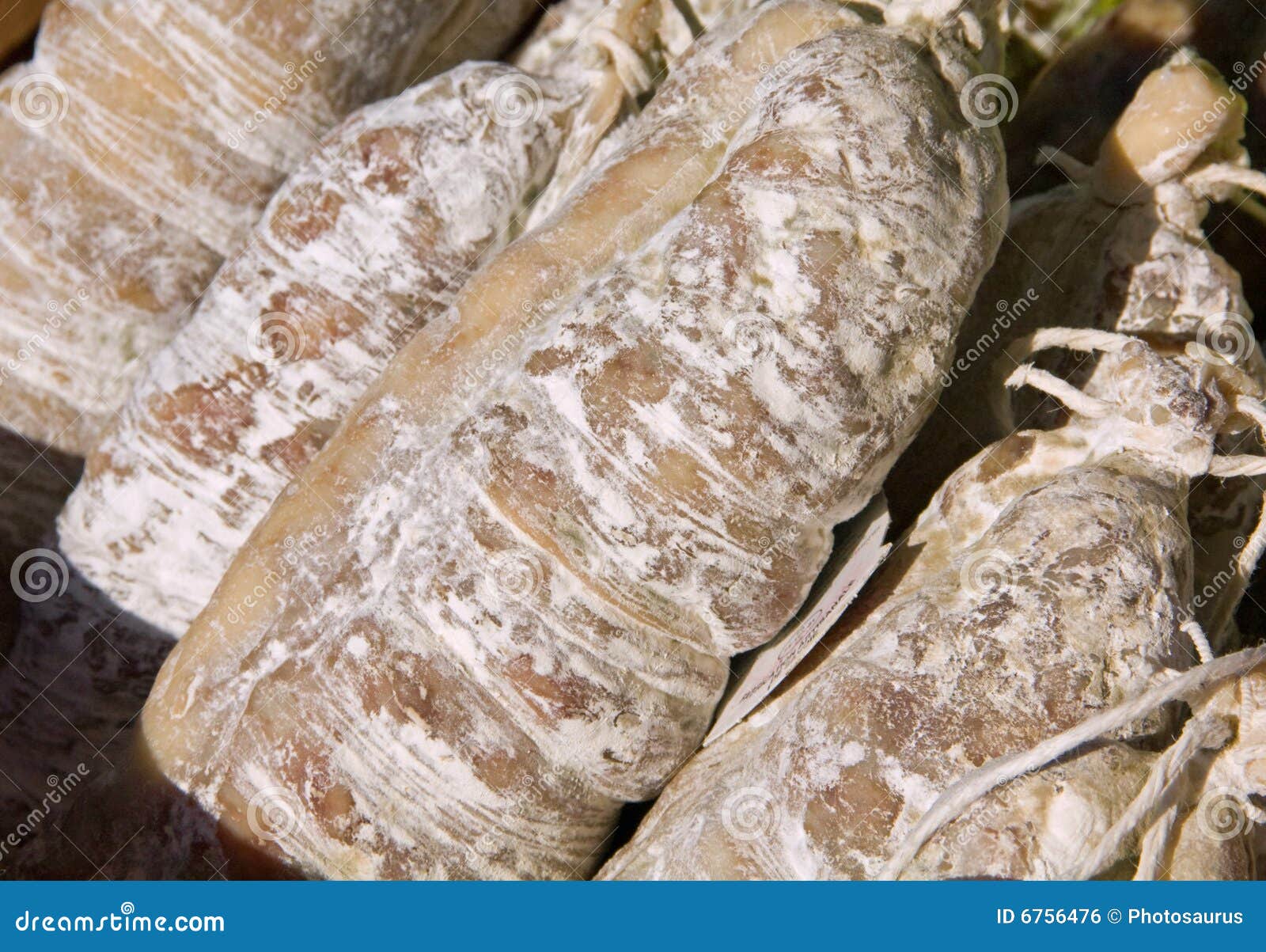 Saucisse pure de porc photo stock. Image du spécial, culinaire - 6756476