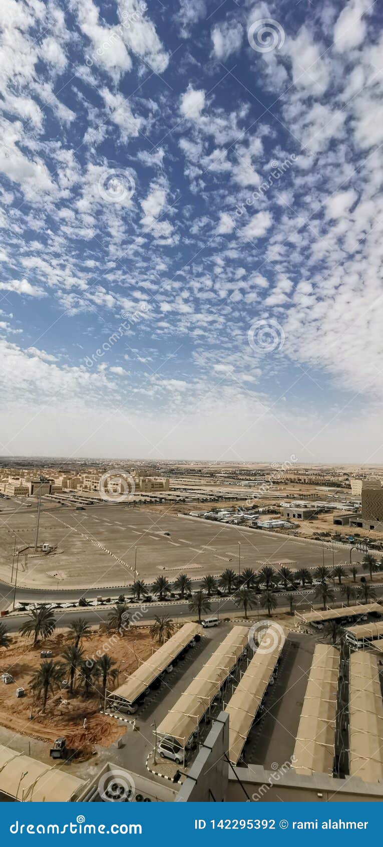 Saudi Arabia Sky Clouds Beautiful Construction Concrete Sky Stock Photo ...