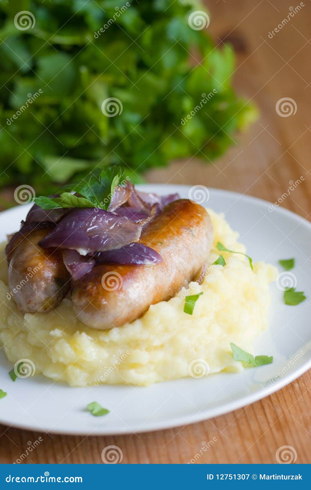 Sausages and mash stock image. Image of onion, cuisine - 12751307