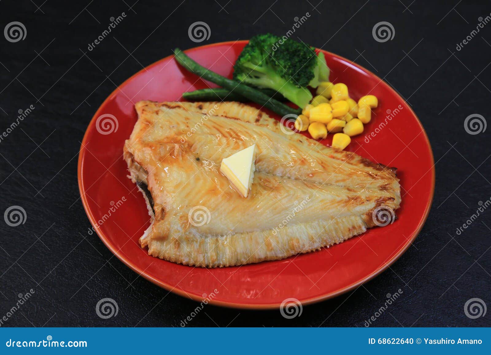 Saute van de platvissen stock foto. Image of groen, gastronomisch ...