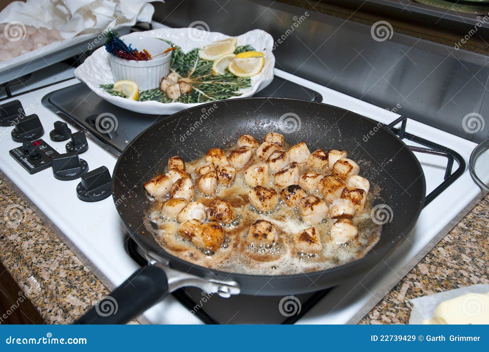 Sauteing Nantucket Bay Scallops Stock Image - Image of food, cooking ...
