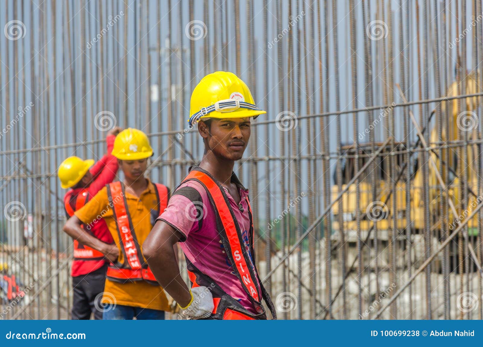 Construction Worker editorial stock photo. Image of industry - 100699238