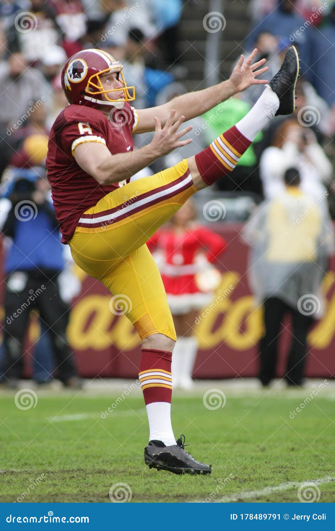 Saverio Rocca editorial photo. Image of skins, uniform - 178489791