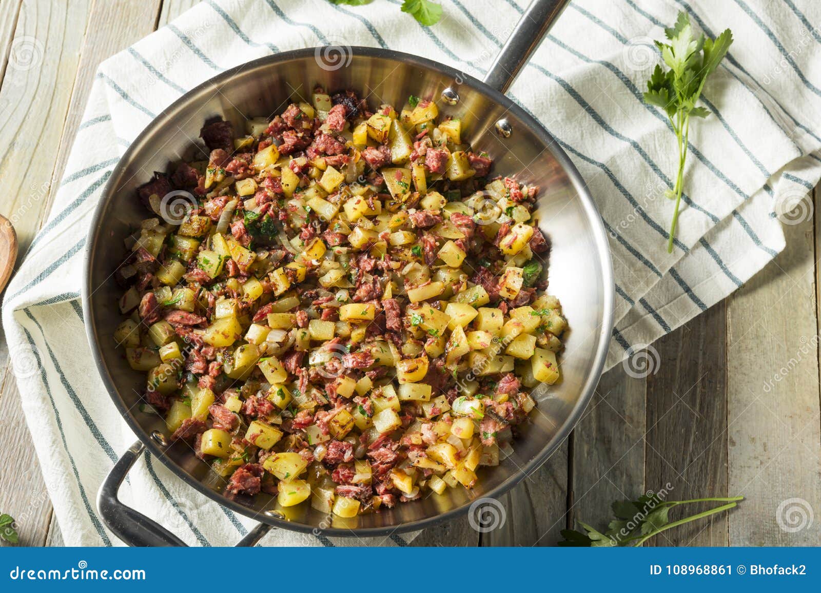 Savory Homemade Corned Beef Hash Stock Image - Image of onion, potatoes ...