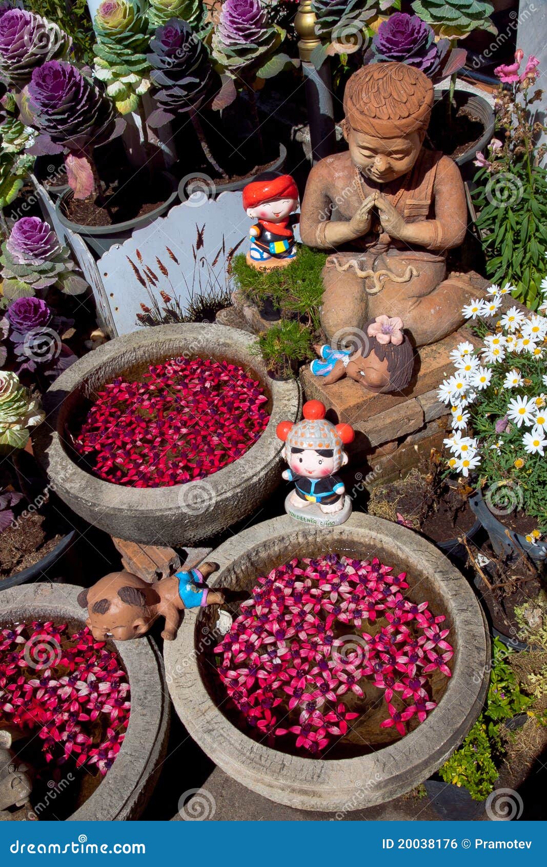 Sawasdee ,thailand Greeting Stock Photo - Image of sculpture, greeting ...