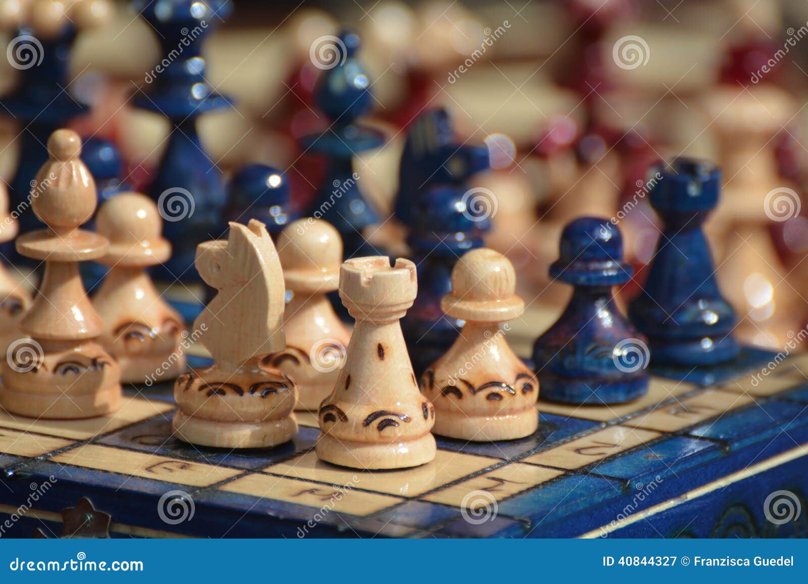 Scacchi immagine stock. Immagine di movimento, mercato - 40844327