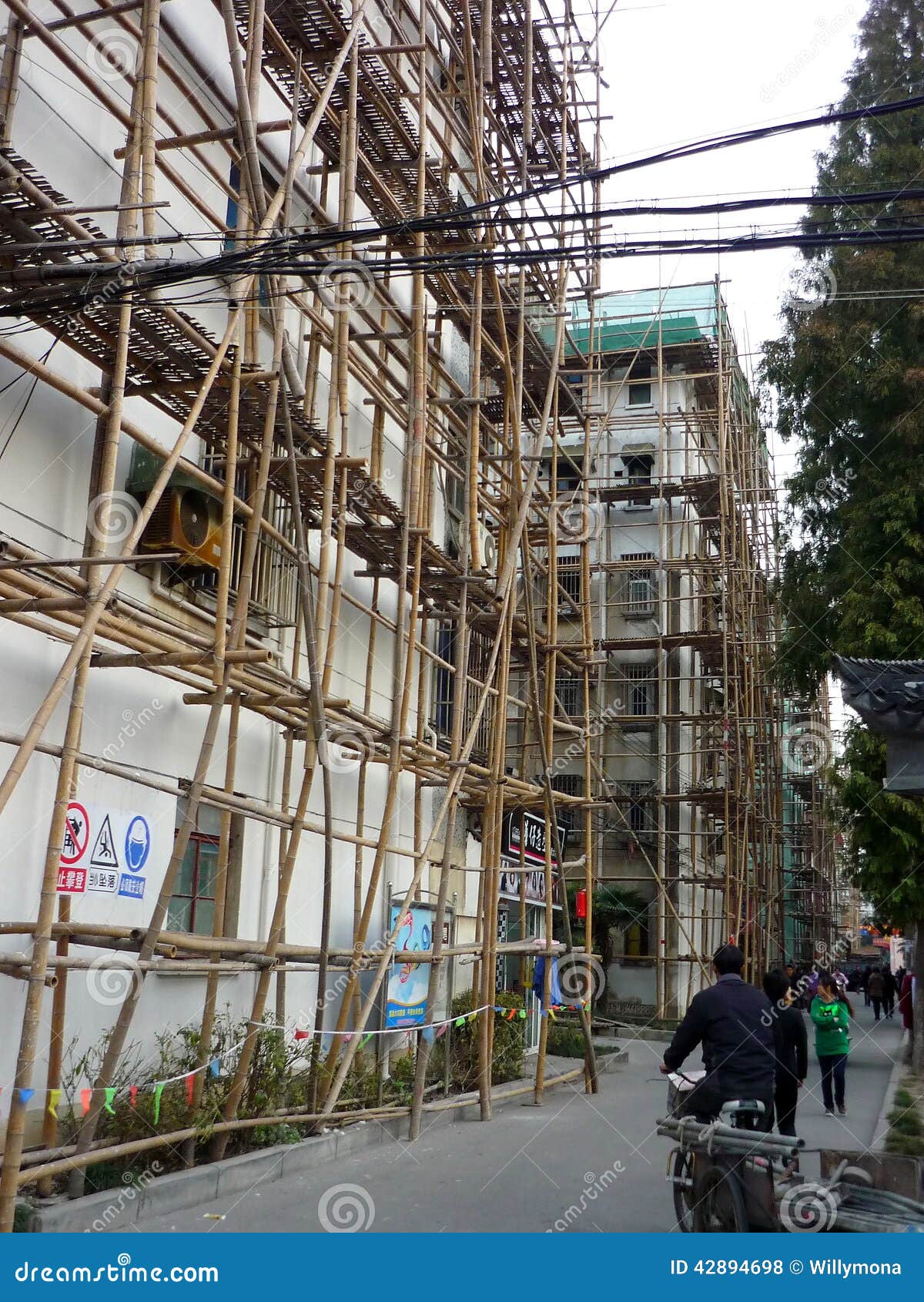 Scaffold Poles Editorial Image | CartoonDealer.com #42894698