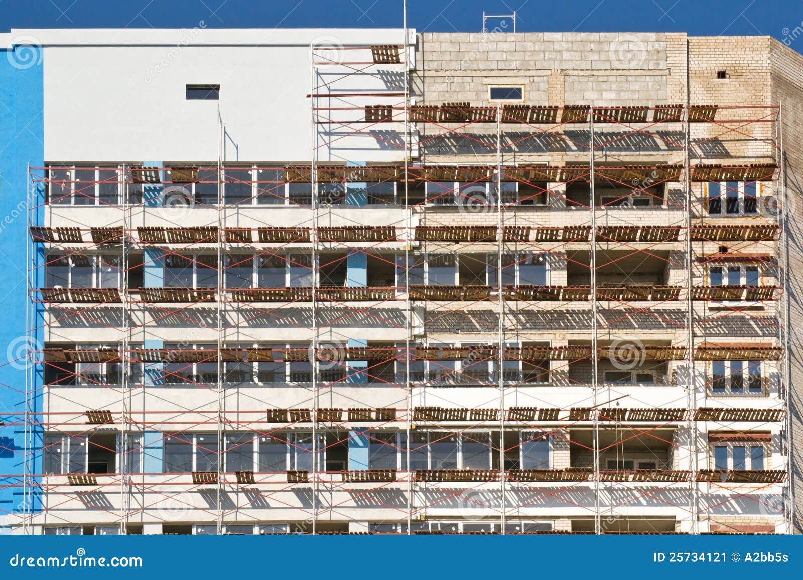 Scaffolding Around the Building Stock Image - Image of project ...