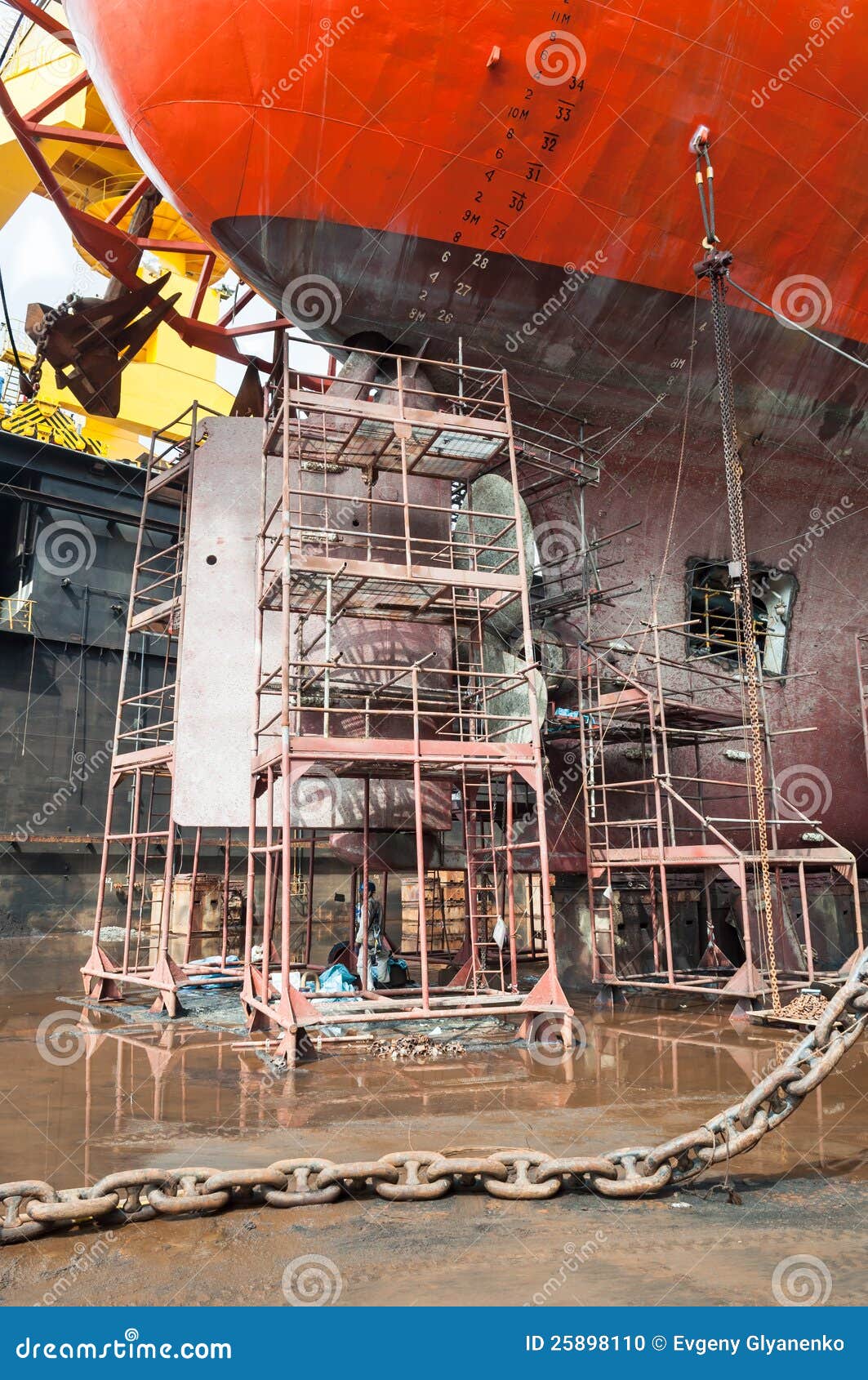 Scaffolding at the Drill Ship Stock Photo - Image of huge, anchor: 25898110